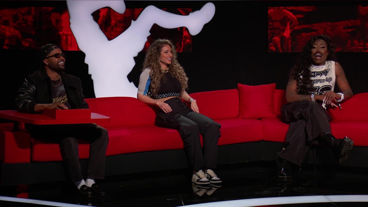 Sterling and Mo Heart - Ridiculousness (Season 37, Episode 41) - Apple TV