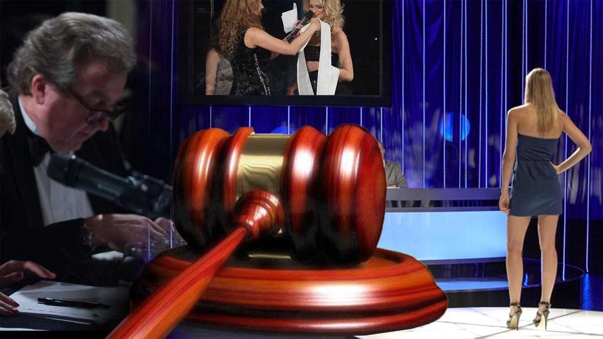 Miss Multiverse - Apple TV (CA)