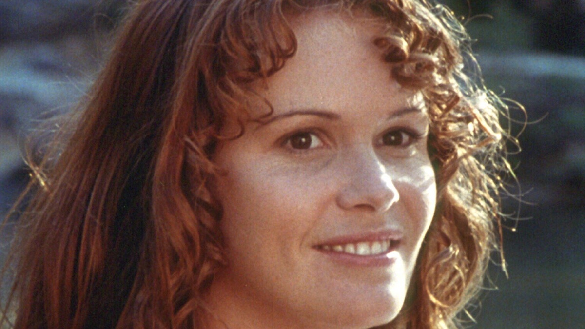 Sirens - Apple TV (FJ)