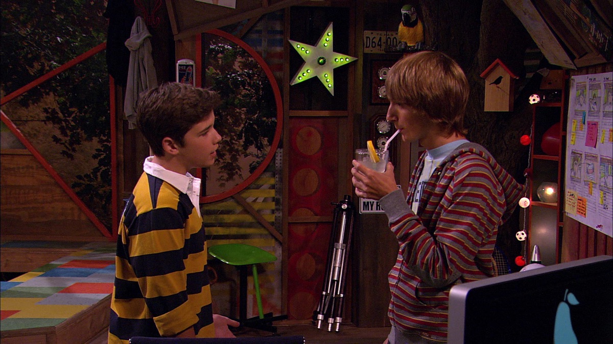 iMeet Fred - iCarly (Series 2, Episode 13) - Apple TV (UK)