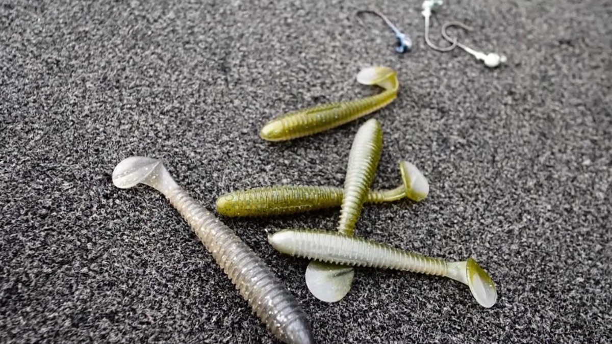 The Art of Umbrella Rigs - Bass Fishing Tips & How-To's (Season 2 ...