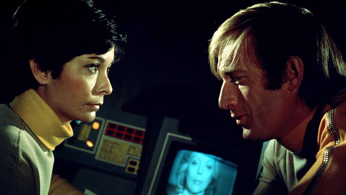 Beta Cloud - Space: 1999 (Series 2, Episode 16) - Apple TV (UK)