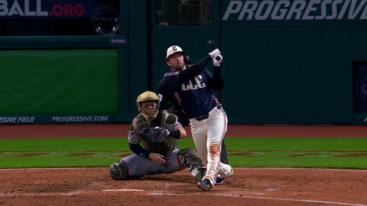 2-Run HR: D. Fry vs. MIN, 5.17.24 - Apple TV