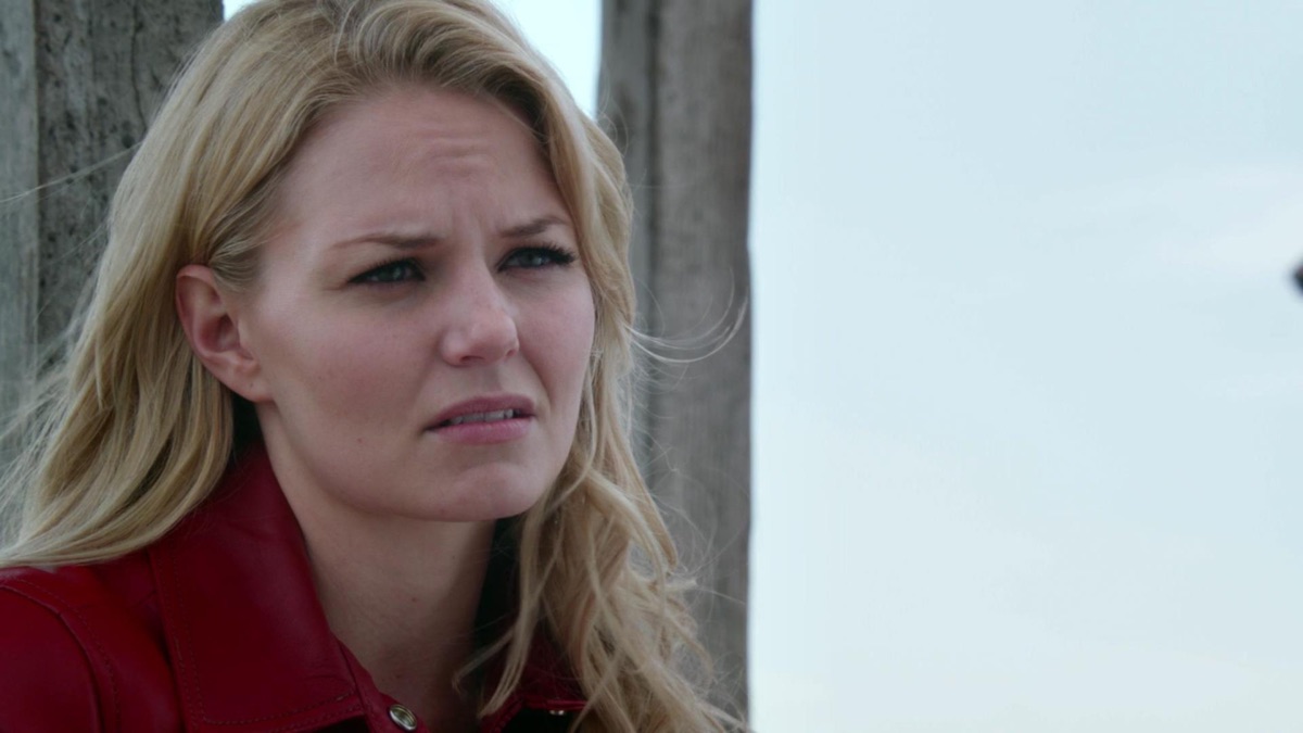 ‎Snow Falls - Once Upon a Time (Series 1, Episode 3) - Apple TV (الإمارات)