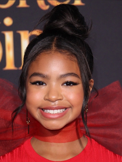 ‎Películas y series de Navia Robinson - Apple TV