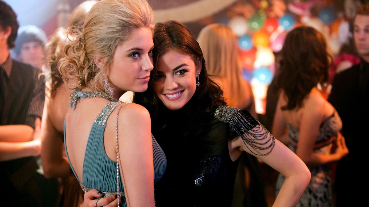 ‎There's No Place Like Homecoming - Pretty Little Liars (Series 1 ...