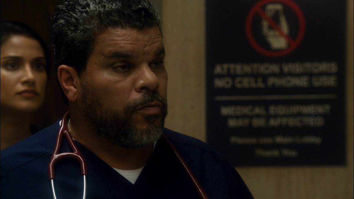 És o Coração - Code Black (temporada 1, episódio 8) - Apple TV (PT)