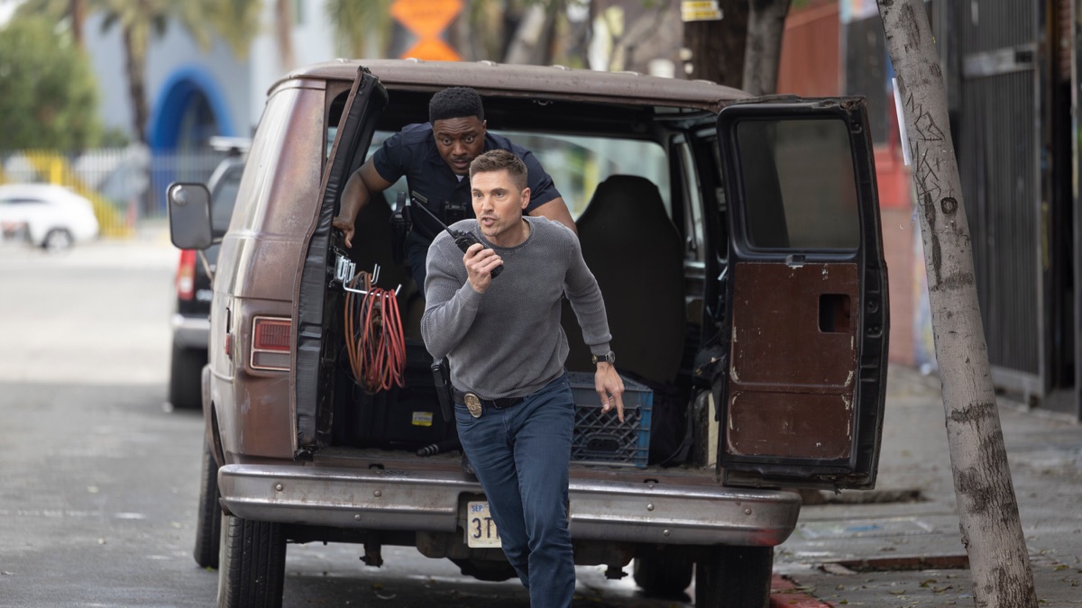 ‎Punch Cards - The Rookie (Series 6, Episode 8) - Apple TV (PL)