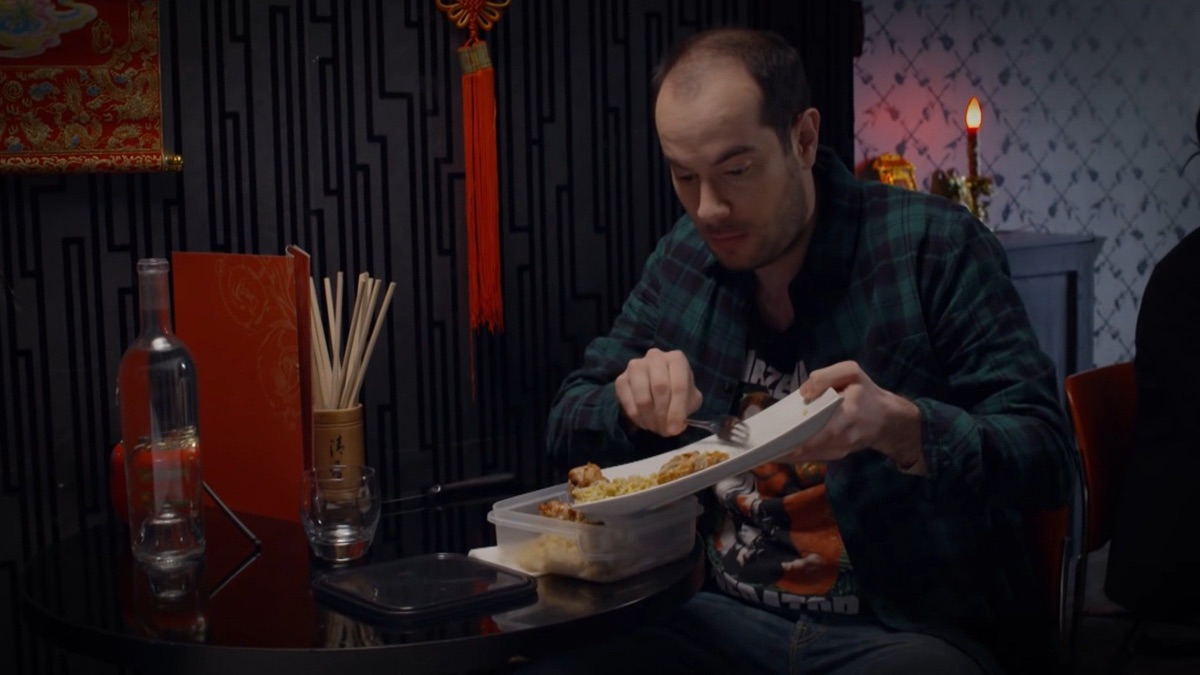 Bref. C'était sa chanson préférée. - Bref (saison 1, épisode 59 ...