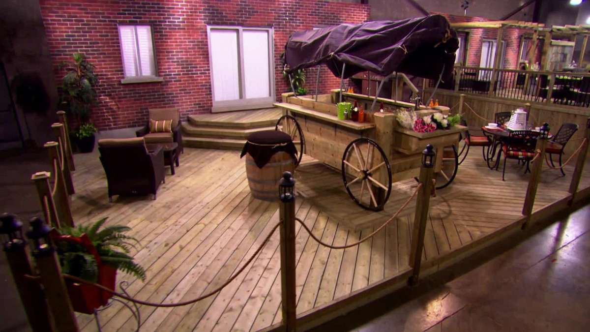 The Bar Deck War - Deck Wars (Season 1, Episode 2) - Apple TV