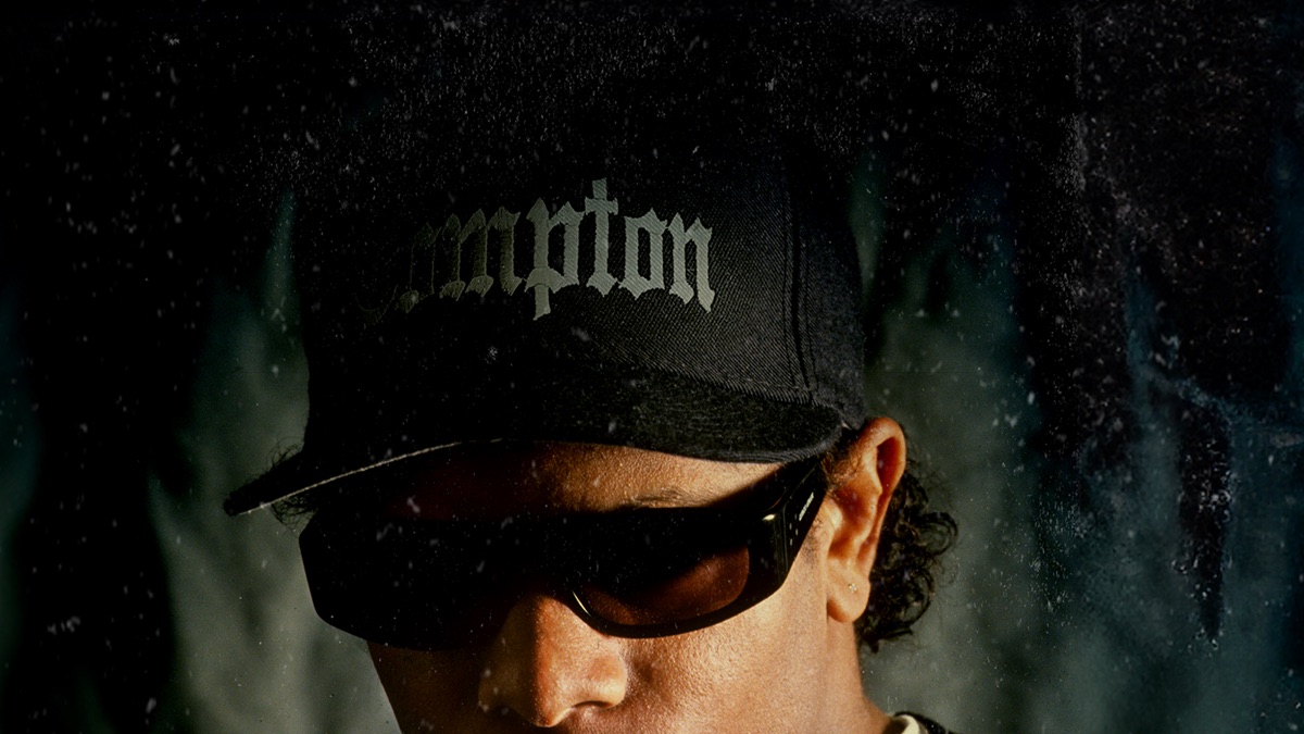 ‎The Mysterious Death of Eazy-E - Apple TV