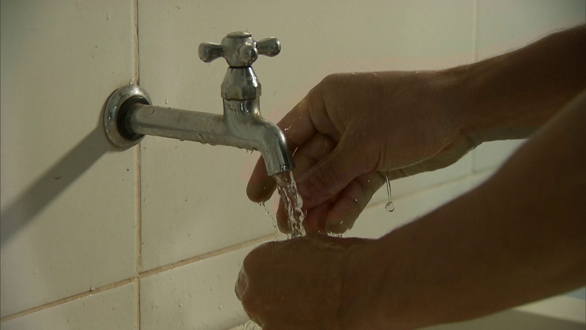 ‎DFTV Primeira edição - Edição de segunda-feira, 23/10/2017 - DF1 ...