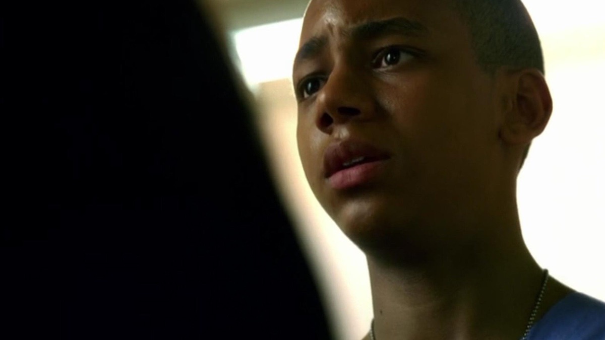 Exit Wounds - Flashpoint (Series 2, Episode 13) - Apple TV (UK)