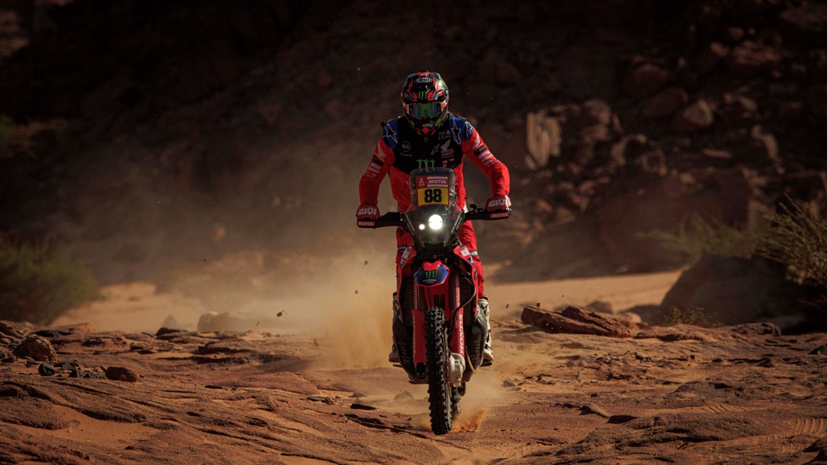 Stage 9 - Wadi Ad Dawasir Loop - Dakar Rally - Apple TV