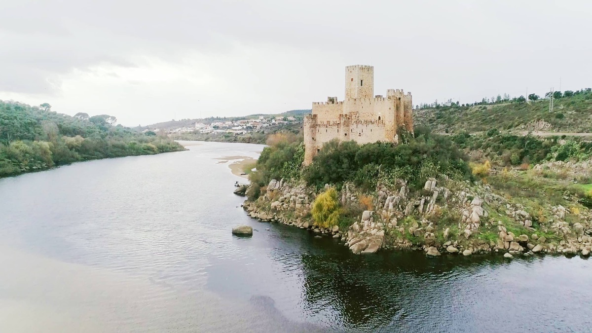 Amazing Engineering: Knights Templar Castles - Apple TV (AU)