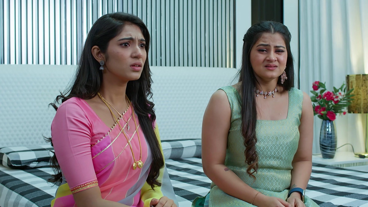 Ramalakshmi Is Taken Aback - Eto Vellipoindi Manasu (Season 1, Episode ...