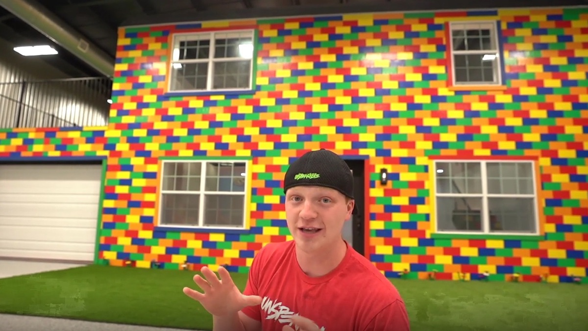 I Built a Real Lego House / Extreme Heads or Tails Coin Toss Challenge ...