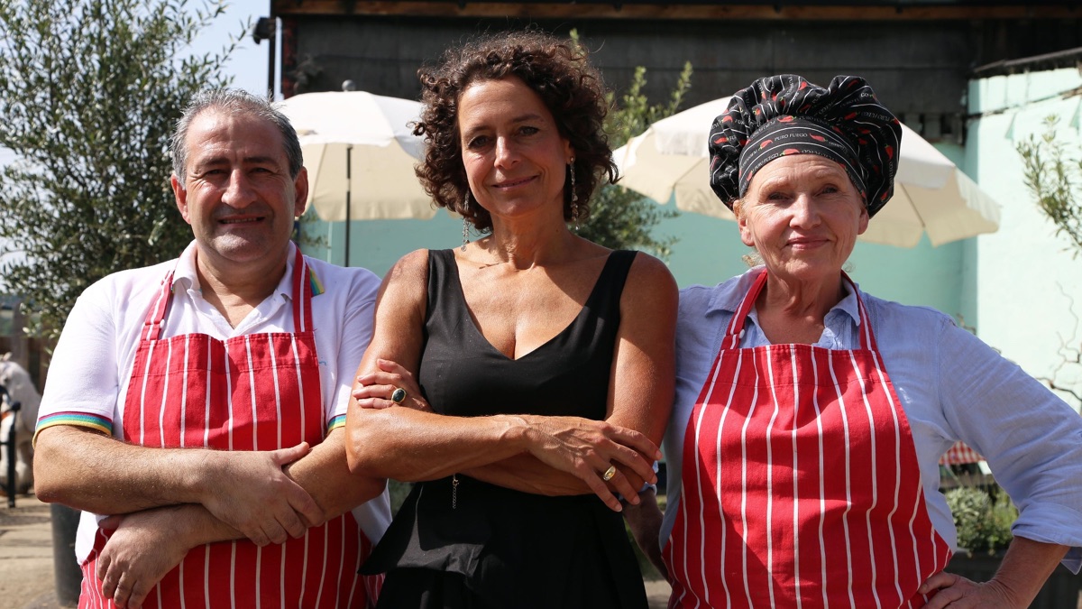 ‎Riders Rest - The Hotel Inspector (Series 19, Episode 1) - Apple TV (UK)