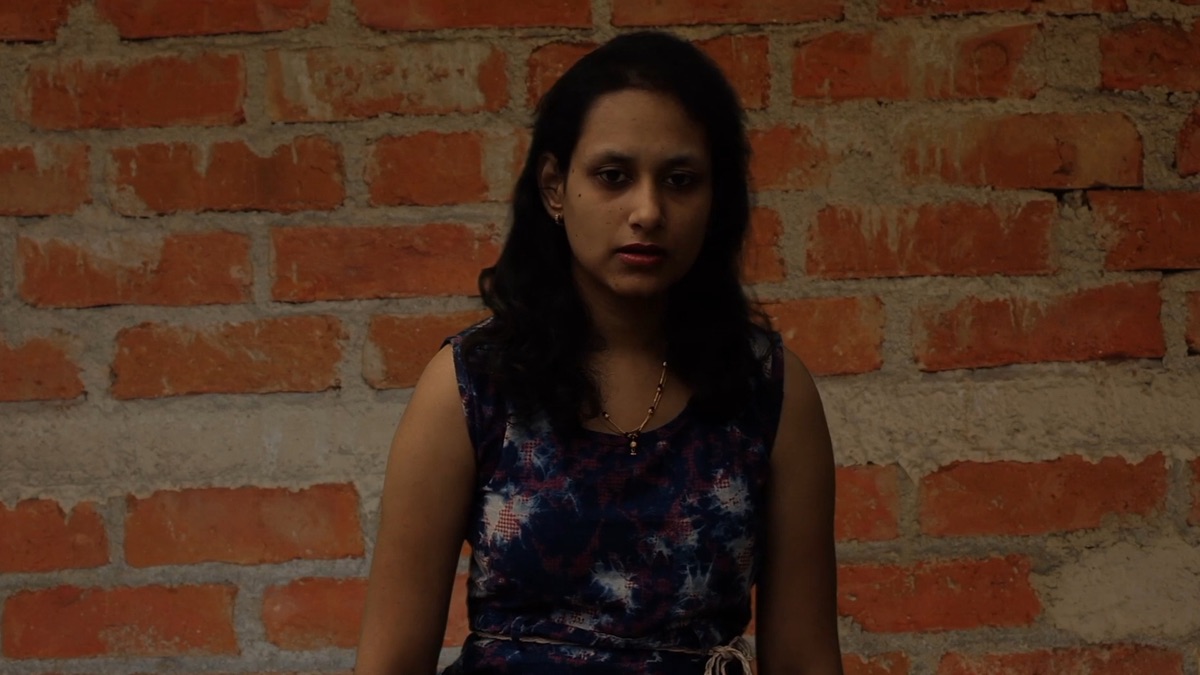 Mohan Bhargav and the Hologram Girl - Apple TV