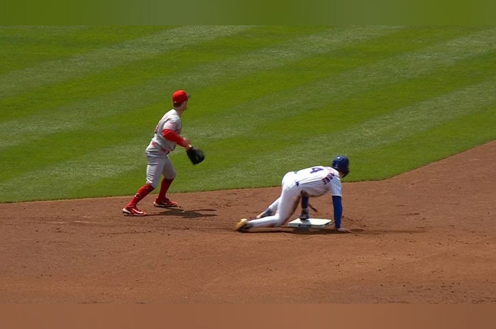 ‎Steal: P. Crow-Armstrong vs. CIN, 6.1.25 - Apple TV