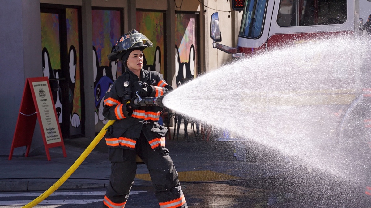 ‎Frères et soeurs - 911 Texas (saison 2, épisode 6) - Apple TV (CA)