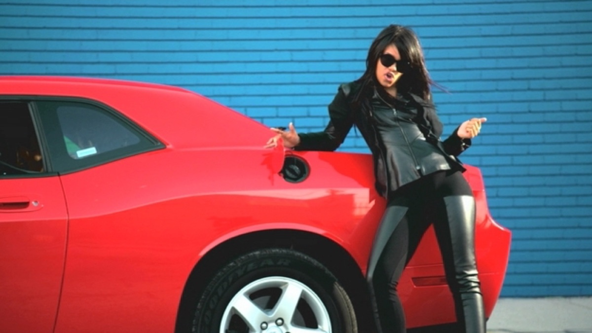 ‎Ghost - Music Video by Fefe Dobson - Apple Music