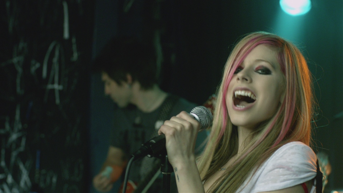 ‎What the Hell - Music Video by Avril Lavigne - Apple Music