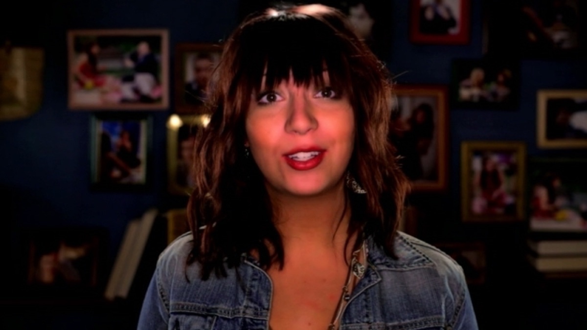 ‎Happily Ever After - Music Video by He Is We - Apple Music