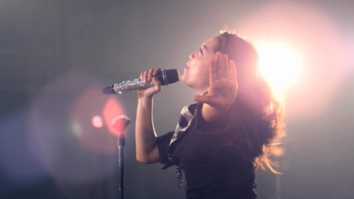 ‎Pyramid (feat. Iyaz) - Music Video by Charice - Apple Music