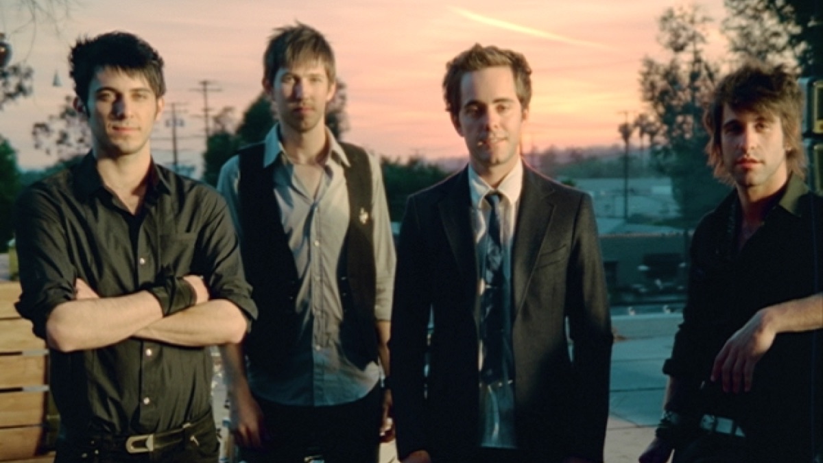 ‎Built to Last - Music Video by Mêlée - Apple Music