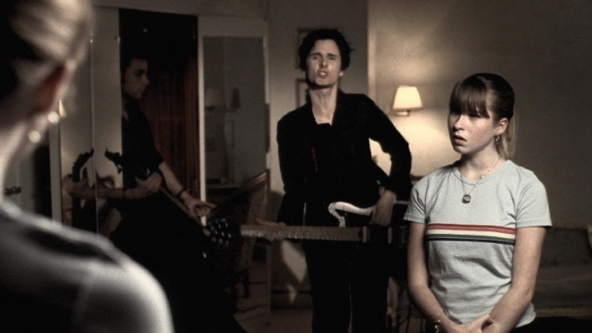 Sunburn》- Muse的音乐视频 - Apple Music