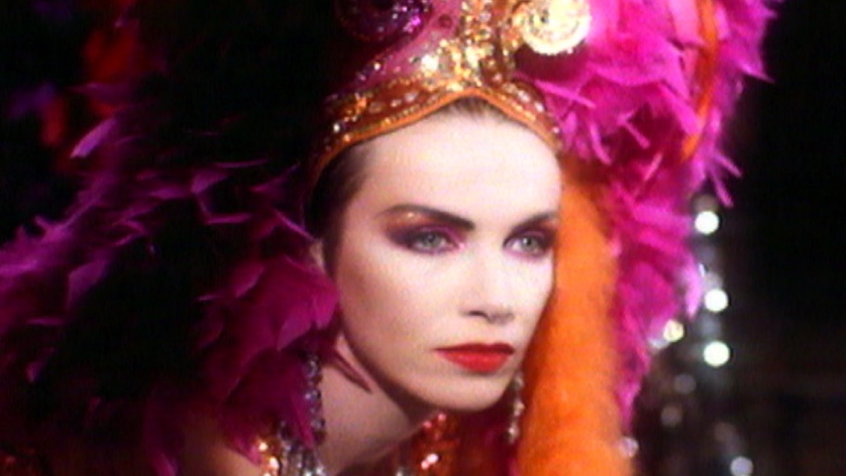 ‎Why - Music Video by Annie Lennox - Apple Music