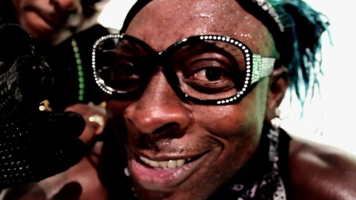 ‎Bad Man Style - エレファント・マンのミュージックビデオ - Apple Music