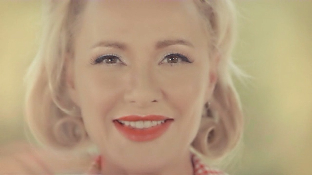 ‎4Ever - Music Video by Whigfield - Apple Music