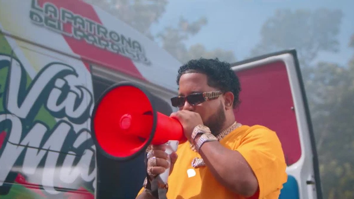 ‎Feliz - Music Video by Chimbala - Apple Music