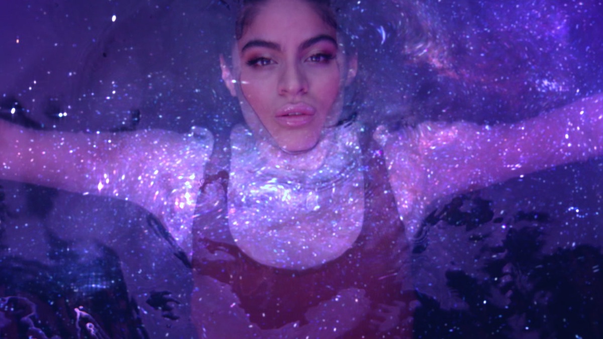 ‎LOVE IN THE DARK - Music Video by Jessie Reyez - Apple Music