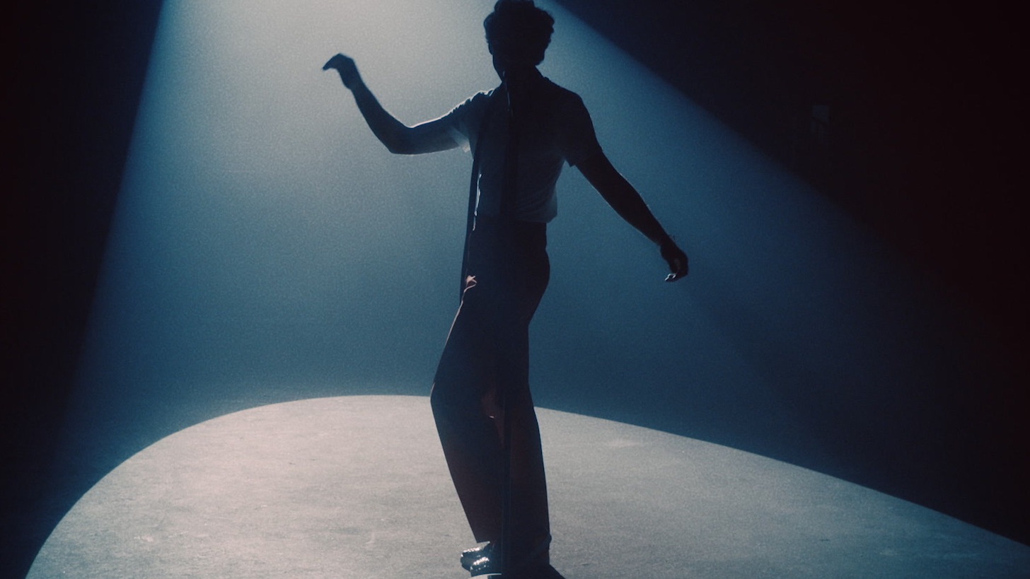 Relax, Take It Easy (Live) - Music Video by MIKA - Shazam