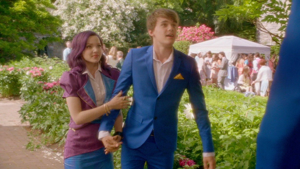 Descendants – Official Trailer – Apple TV (UK)