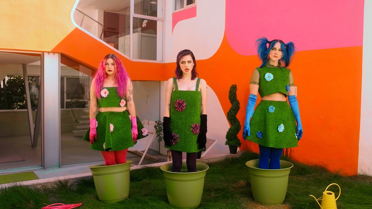 ‎Sad! Hot! Girls! - Video di TRAMP STAMPS - Apple Music
