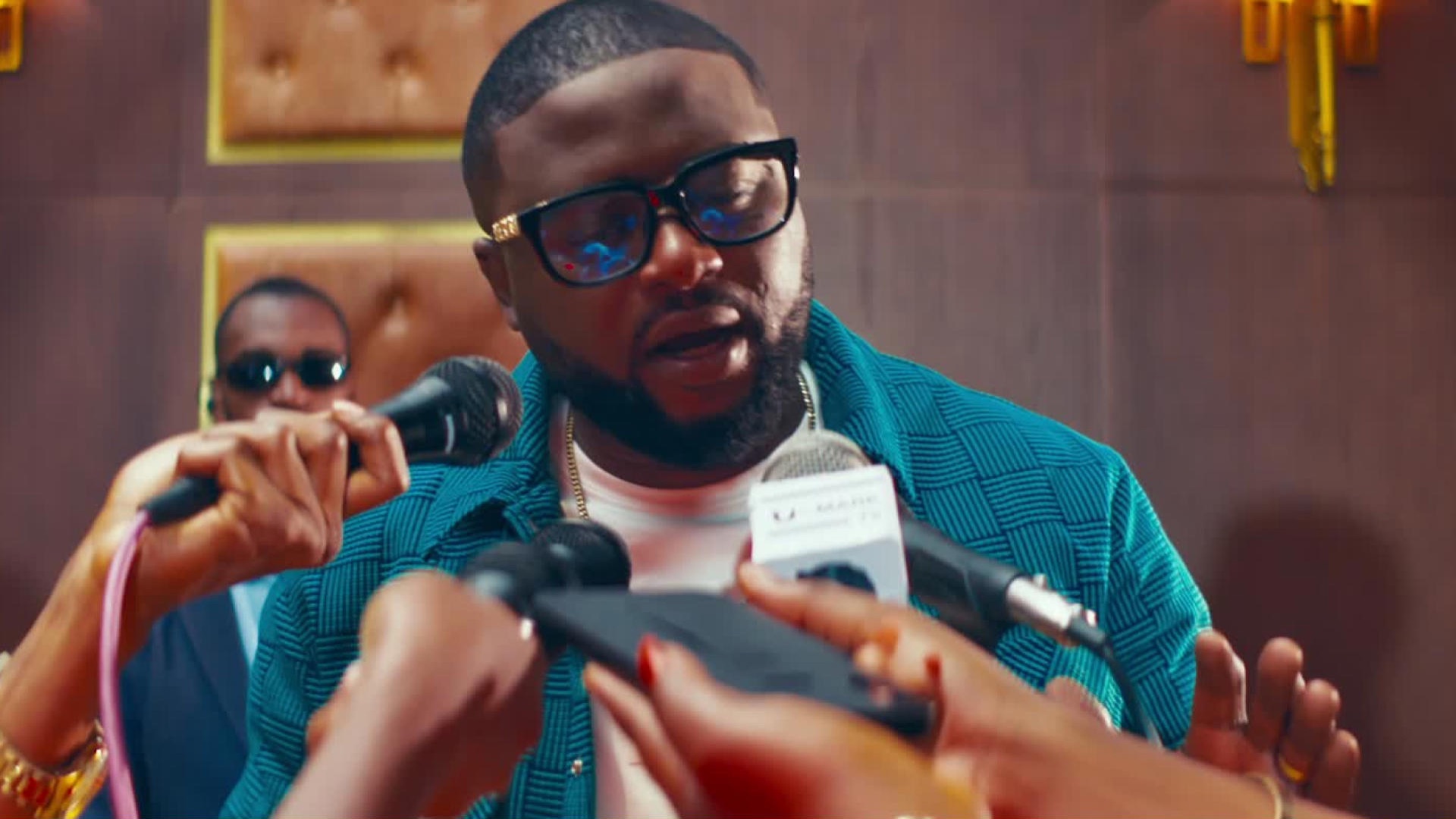 J ai confiance - Music Video by Fiston Mbuyi - Shazam