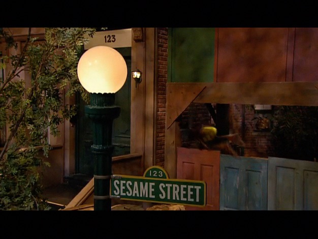 Sesame Street: Firefly Fun and Buggy Buddies - Apple TV