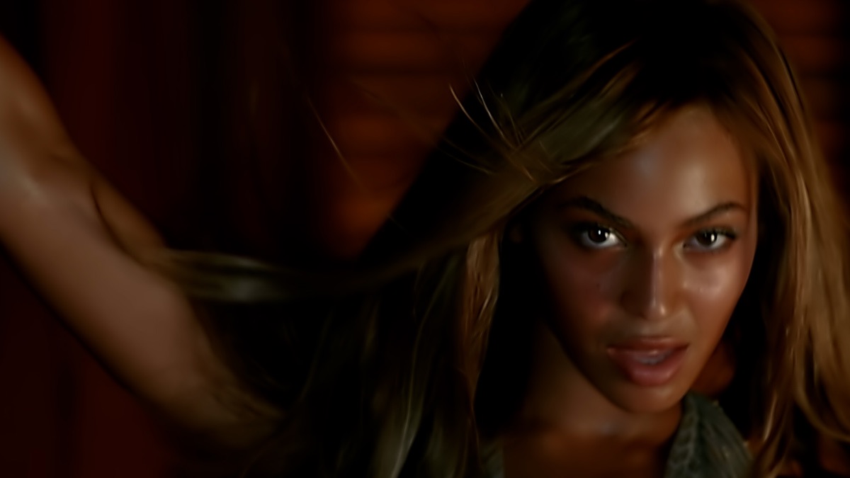 ‎Видеоклип «Baby Boy (feat. Sean Paul)» — Beyoncé — Apple Music