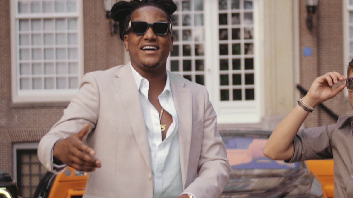 ‎4 Life - Music Video by Jonna Fraser, Lil Kleine & $hirak - Apple Music