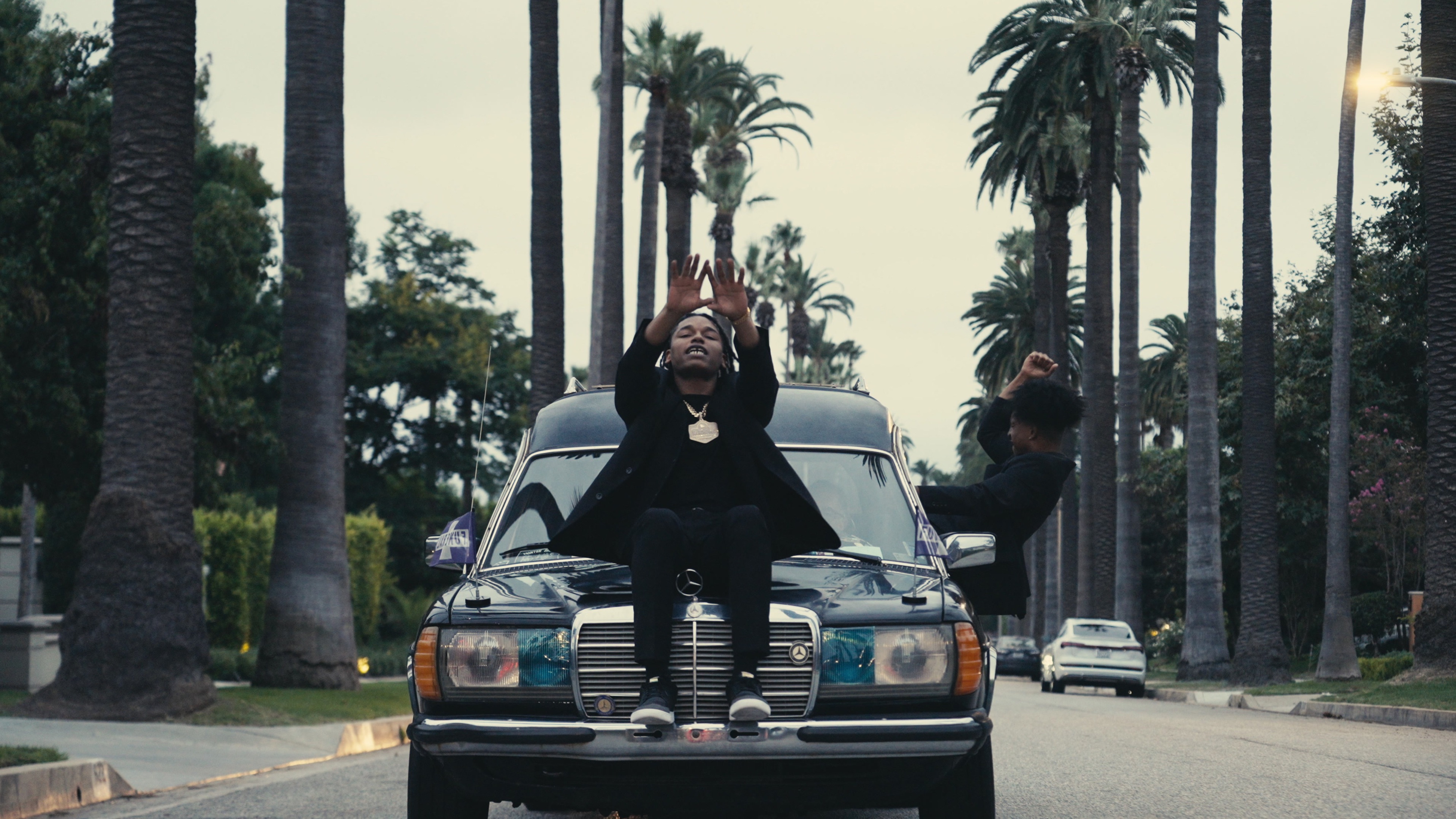 What the Beat (feat. Royce da 5'9, Method Man & Eminem) - Music Video ...