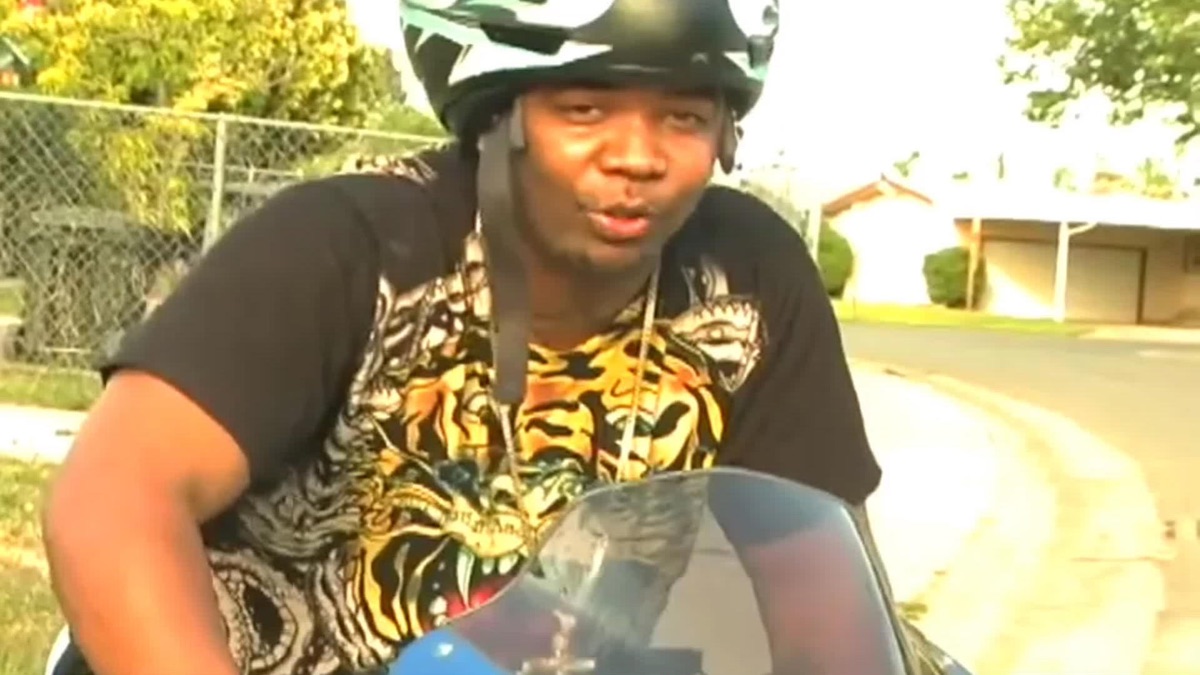 ‎SO EXPLOSIVE (feat. AutoTune Specialist & Da Tykoon) - Music Video by ...