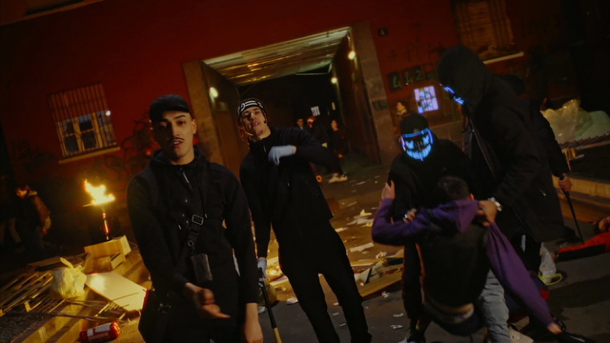 ‎CHINGA (feat. Simba La Rue) – Musikvideo von Rondodasosa & Nko – Apple ...