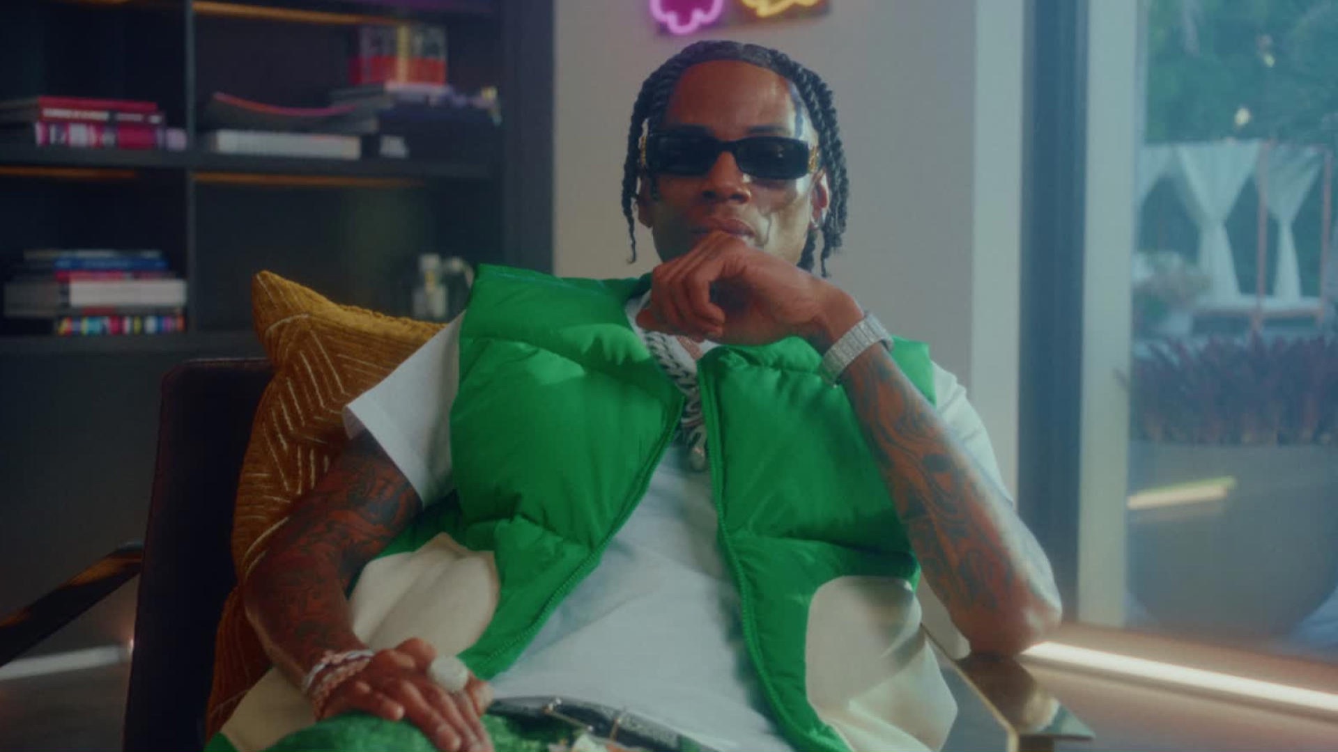 150 Bricks - Music Video by Soulja Boy Tell 'Em - Shazam