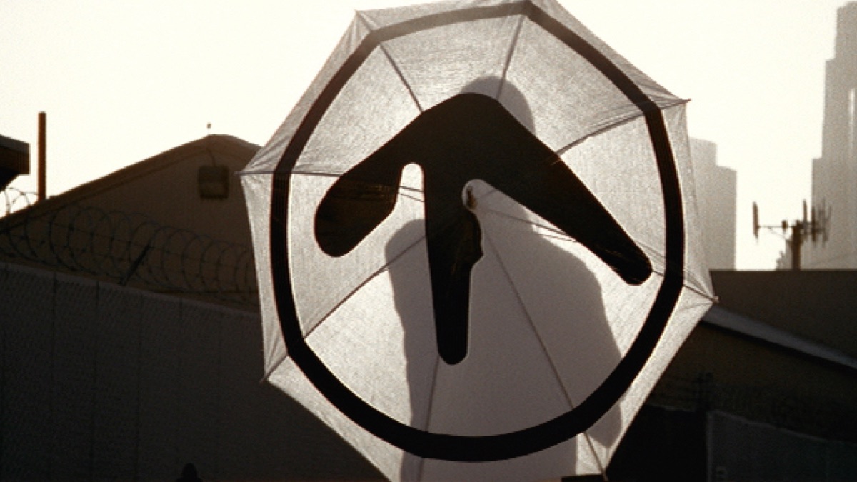 ‎Windowlicker - Music Video by Aphex Twin - Apple Music