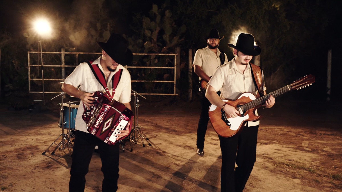 ‎La Troquita - Music Video by Los Rinches - Apple Music