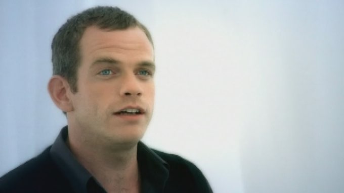 ‎Garou sur Apple Music